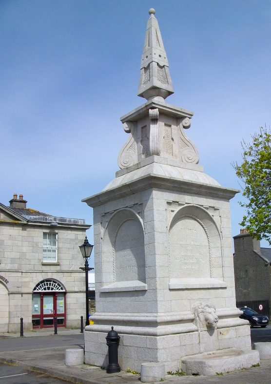 The N81 from the Embankment in Dublin to Tuckmill Cross, West Wicklow ...