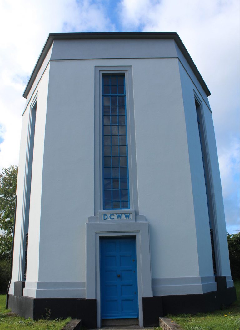 The N81 from the Embankment in Dublin to Tuckmill Cross, West Wicklow ...